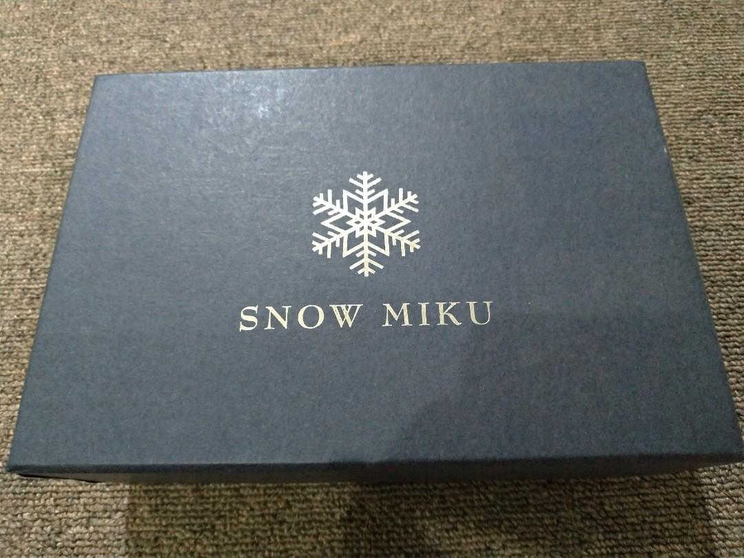 Snow Miku 3D Crystal Glass Object Hatsune Miku, Hobbies & Toys, Toys ...