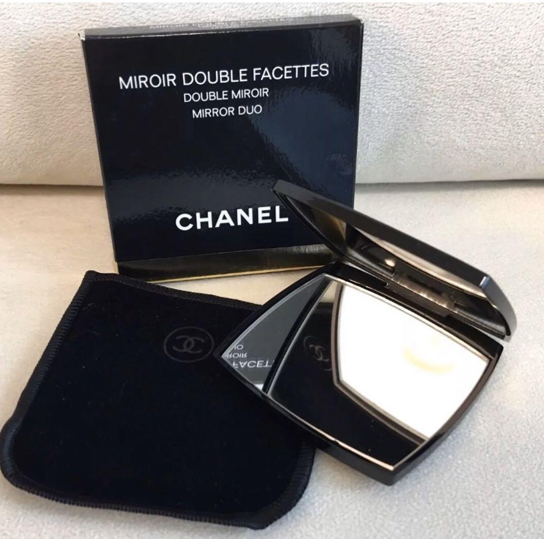 Auth Chanel compact mirror, Barang Mewah, Aksesoris di Carousell