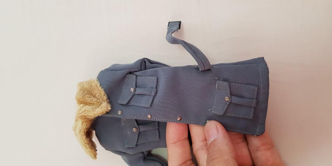 Hot toys 1/6 scale resident evil afterlife Alice winter jacket, Hobbies ...