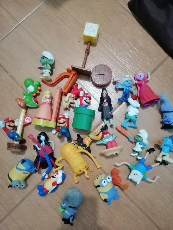 Lot of toys ( adventure time, Super Mario, minions, Naruto, Smurfs ...