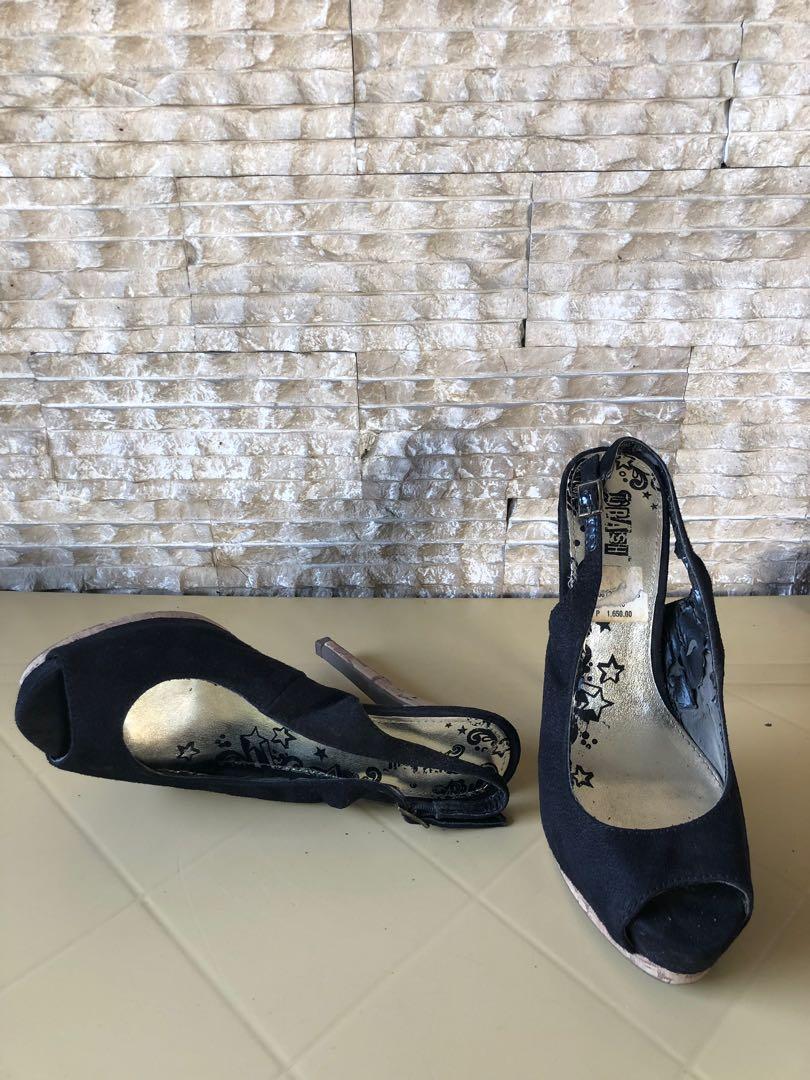 Payless Trash Peep Toe Velvet Heels, Women's Fashion, Footwear, Heels ...