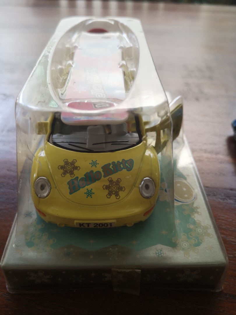 Sanrio 2001 Hello Kitty DieCast Volkswagon Beetle Yellow Push Pull Car ...