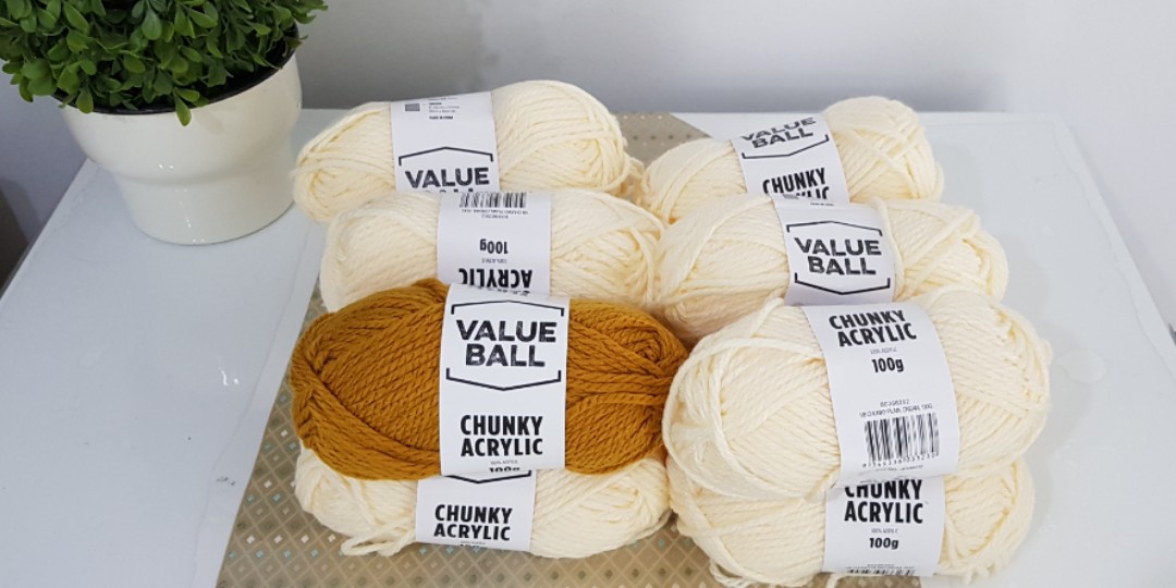 Chunky Acrylic Yarn - Spotlight Value Ball, Hobbies & Toys, Stationery ...