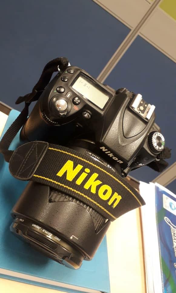 Nikon D90 sekali battery Grip full set, Photography, Lens & Kits on ...