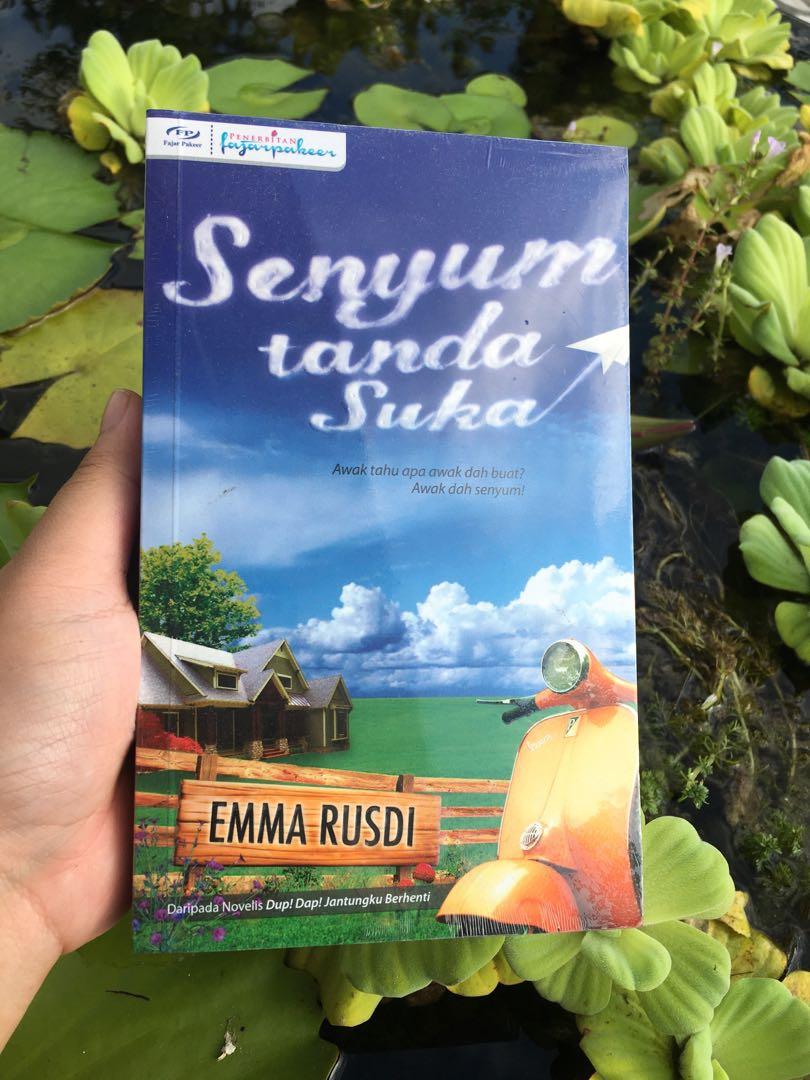 Senyum tanda suka ( novel melayu), Hobbies & Toys, Books & Magazines ...