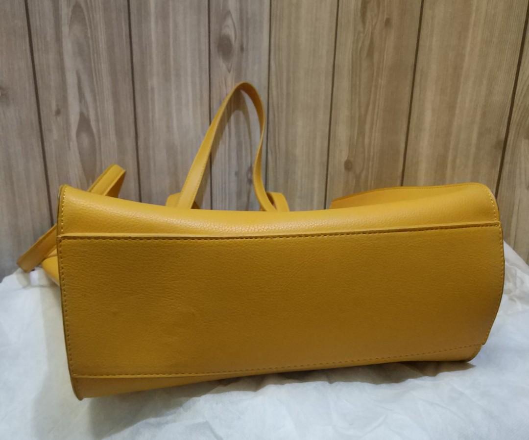 tas vincci authentic coach chanel gucci, Barang Mewah, Tas & Dompet di ...