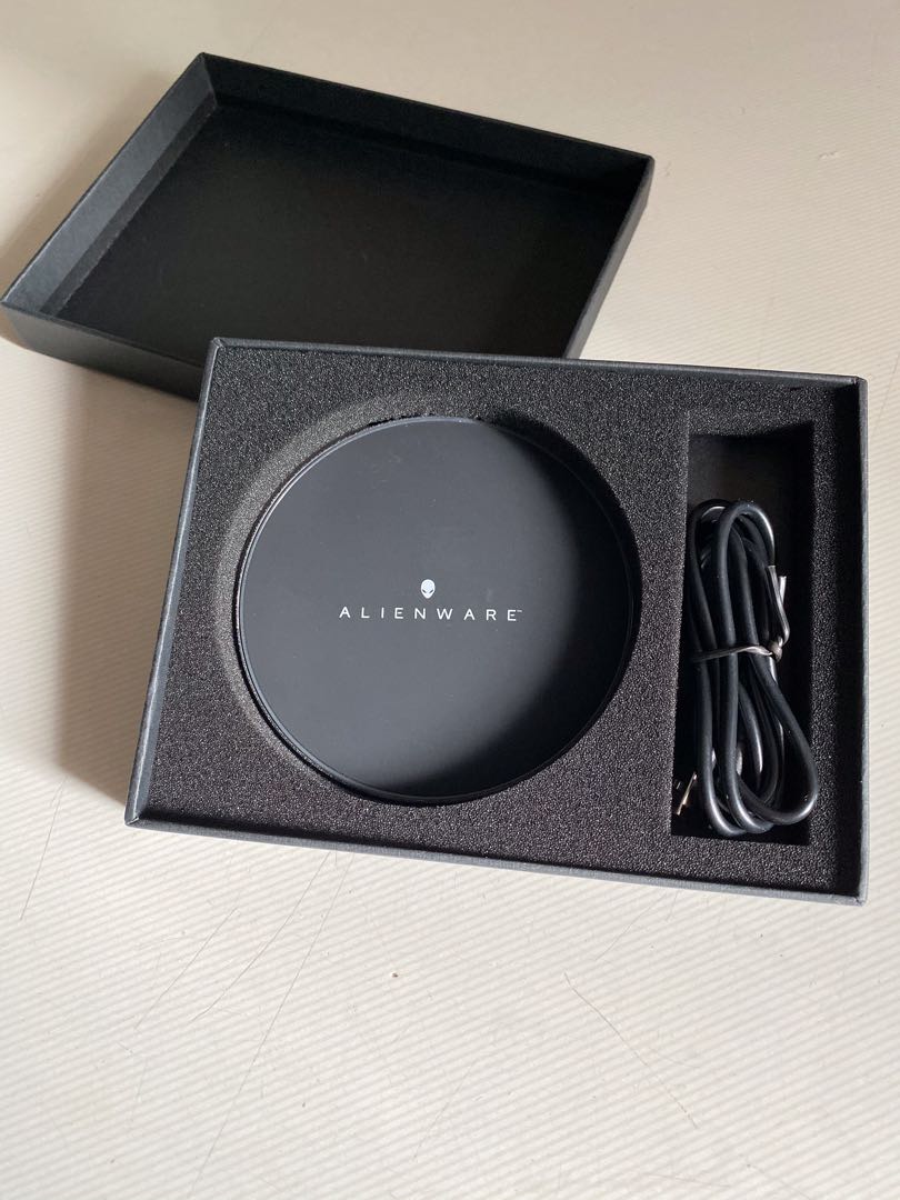 （全新 New） Dell Alienware Wireless Charging Pad 手機無線充電板, 手提電話, 電話及其他裝置配件 ...