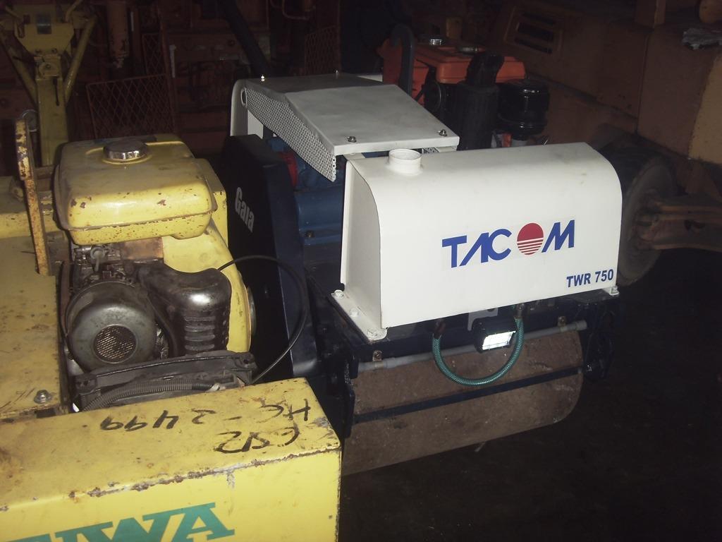 Japan Surplus walk behind roller road compactor pison, Commercial ...