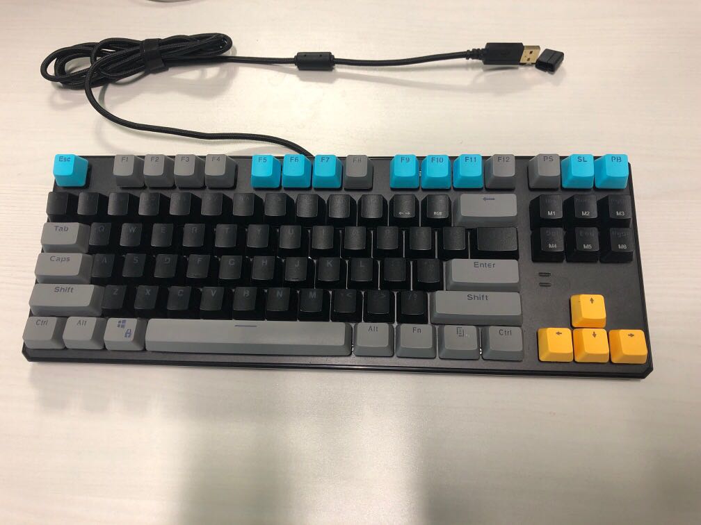 Tecware Phantom with custom keycap set, Computers & Tech, Parts ...