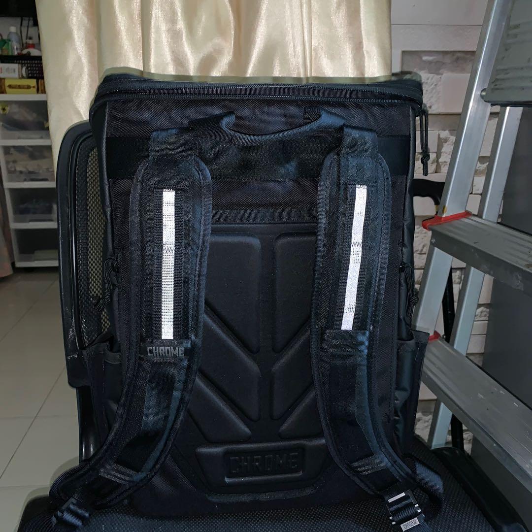 Volcan Backpack, Men's Fashion, Bags, Backpacks on Carousell