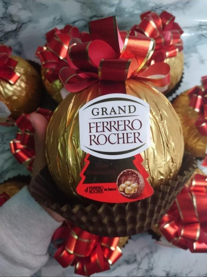 Giant Grand Ferrero Rocher, Food & Drinks, Gift Baskets & Hampers on ...