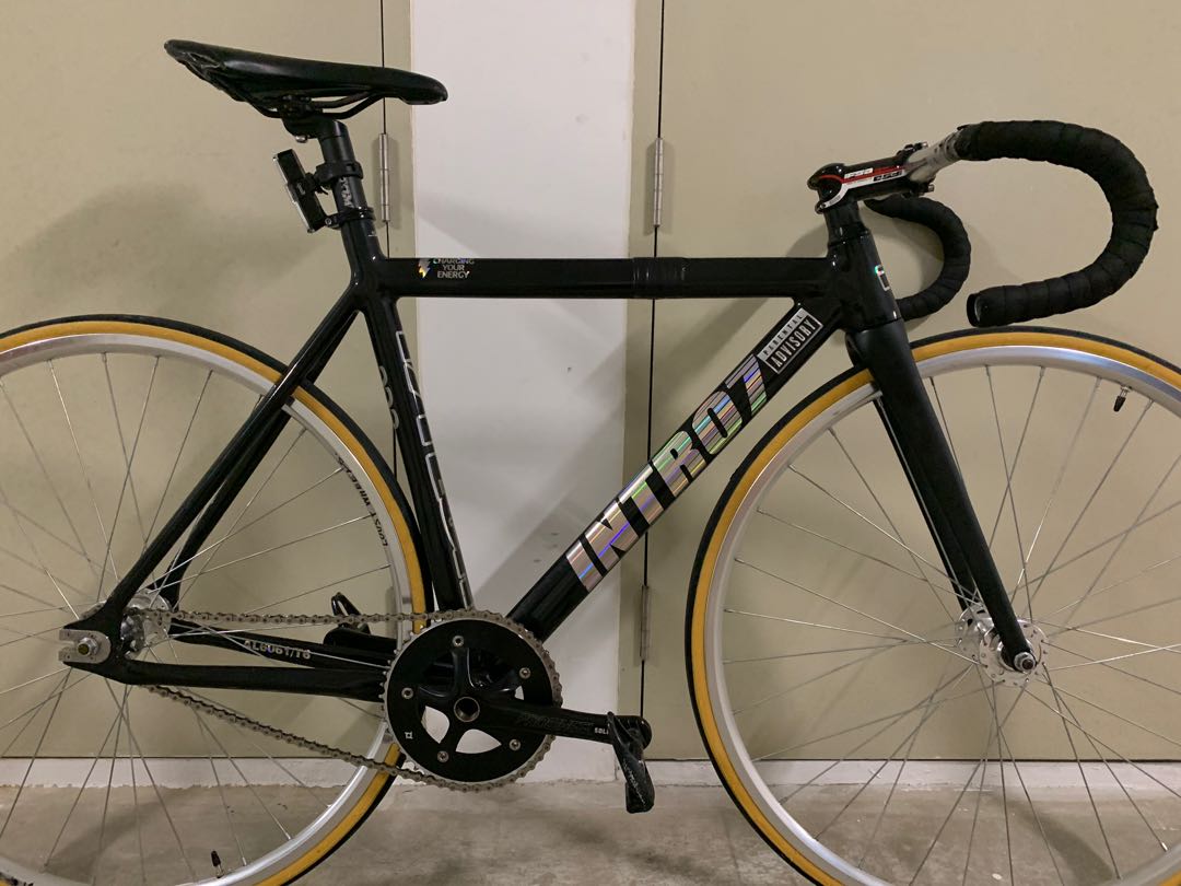 Intro 7 V1 frameset (wheels not included), Sports Equipment, Bicycles ...