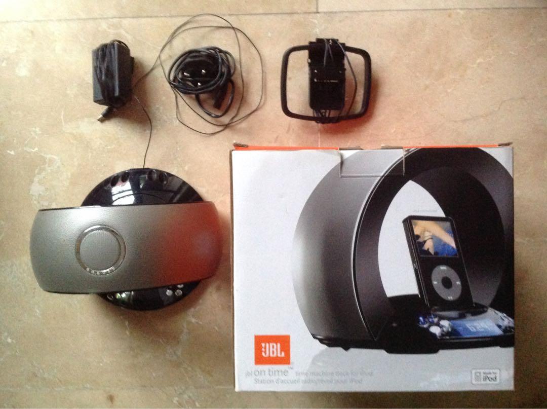 JBL iPod docking station, Audio, Portable Audio Accessories on Carousell