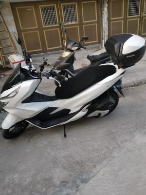 Honda PCX150 PCX 150 rear luggage storage top box rack deliveroo ...