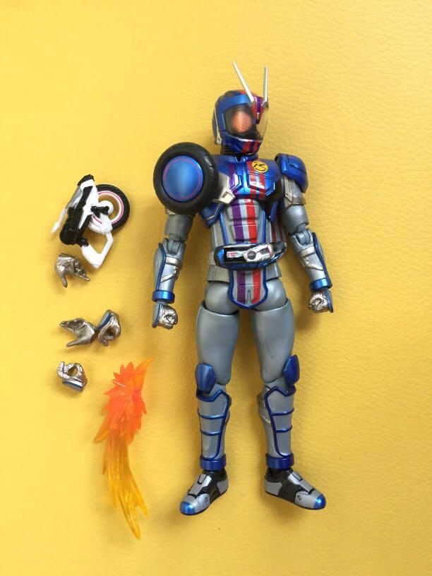 SHF S.H.Figuarts Kamen Rider Mach Chaser, Hobbies & Toys, Toys & Games ...