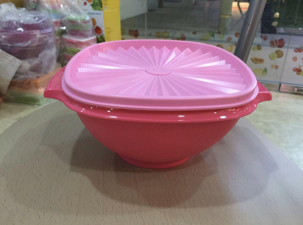 Tupperware brands Pink ruby bowl 700ml, Furniture & Home Living ...