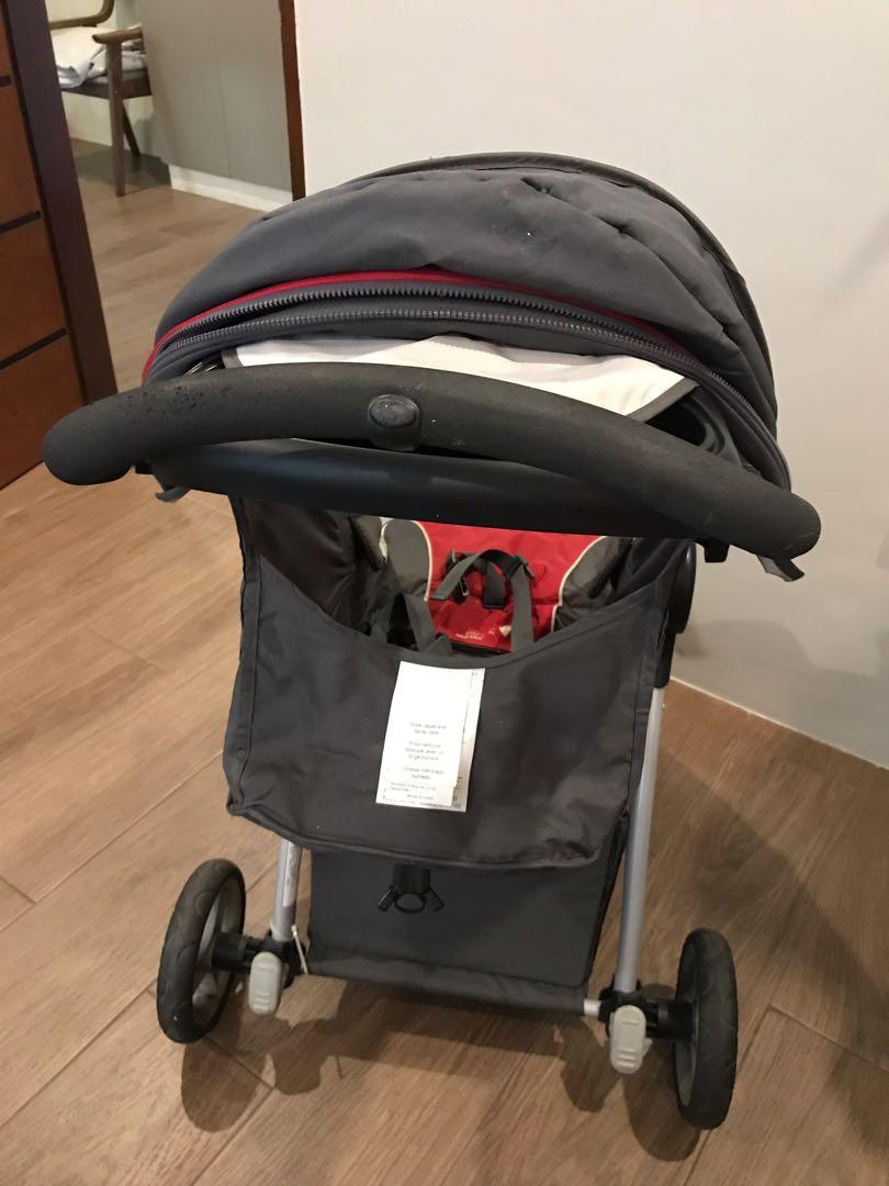 Graco 3 wheel stroller, Babies & Kids, Going Out, Strollers on Carousell