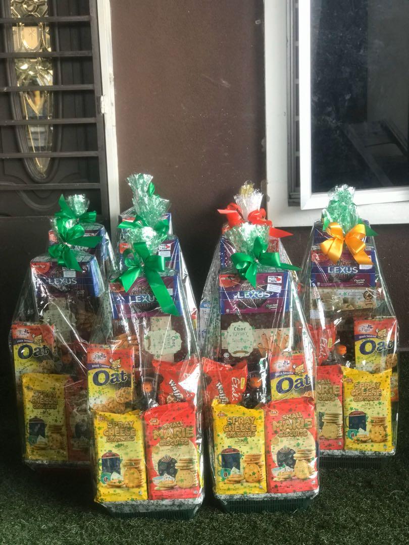 Hamper makanan dan minuman rm40, Food & Drinks, Gift Baskets & Hampers ...