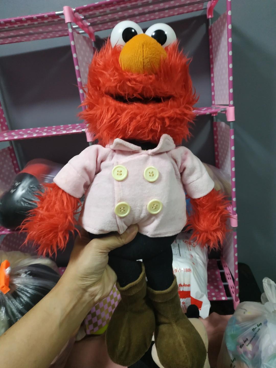 elmo, Hobbies & Toys, Toys & Games on Carousell