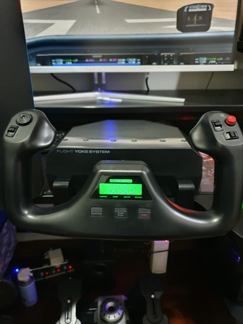 Logitech Pro Flight Yoke System with box (Flight simulator controller ...