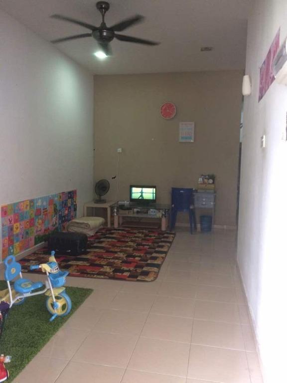 TERES SETINGKAT DI TAMAN ROMPIN MAKMUR, Property, For Sale on Carousell