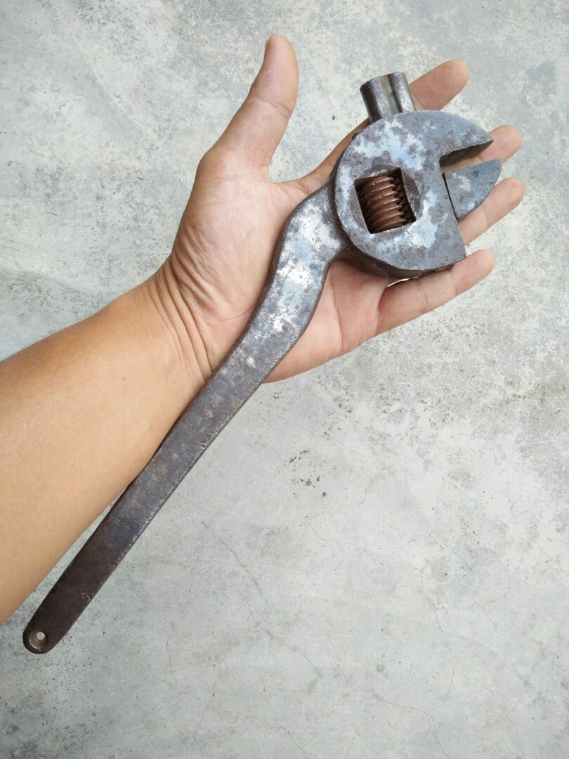 ANTIQUE ADJUSTABLE SPANNER GERMANY, Furniture & Home Living, Home Decor ...