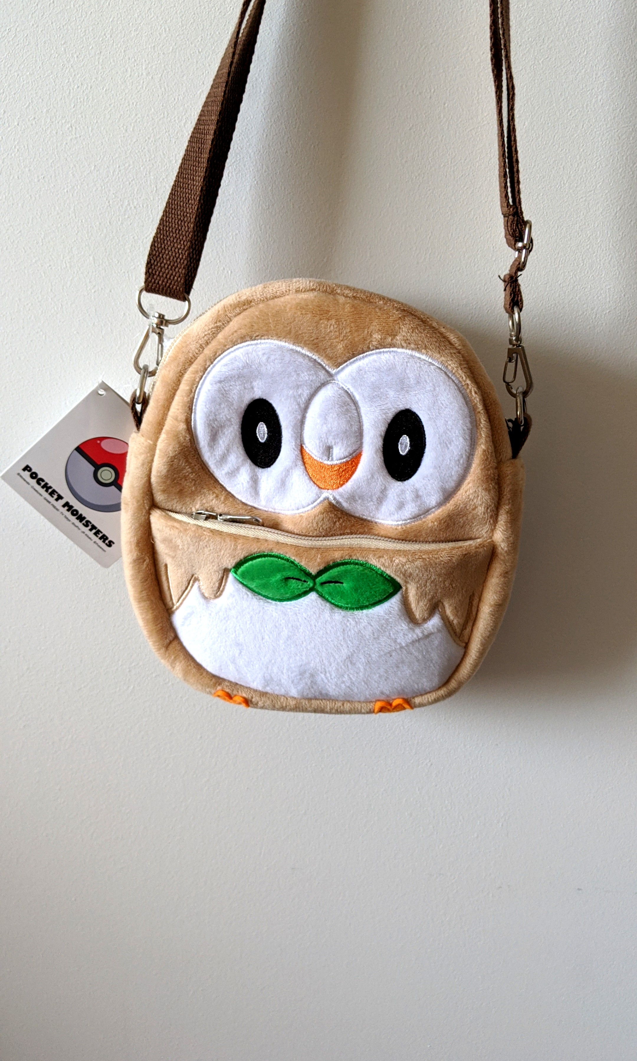 BNWT Pokémon Rowlet Sling Bag, Women's Fashion, Bags & Wallets, Cross ...