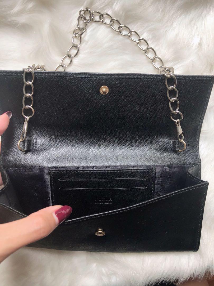 Furla wallet on chain, Luxury, Bags & Wallets on Carousell