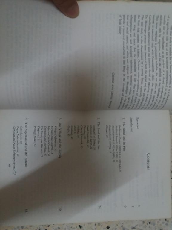 Inis Beag:Isle of Ireland -John C Messenger-, Hobbies & Toys, Books ...