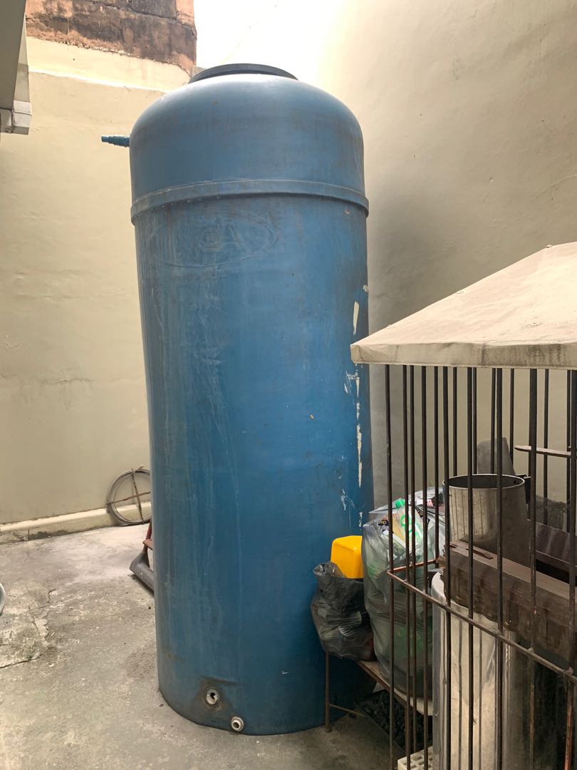 8-foot INCA Water Tank, Furniture & Home Living, Cleaning & Homecare ...