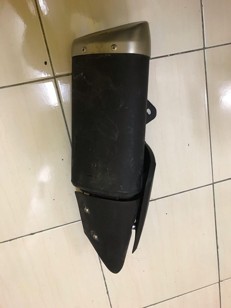 Yamaha R25 Stock Exhaust, Motorbikes on Carousell