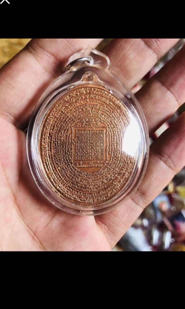 Archan Vorapon AJ Bes, Hobbies & Toys, Memorabilia & Collectibles ...