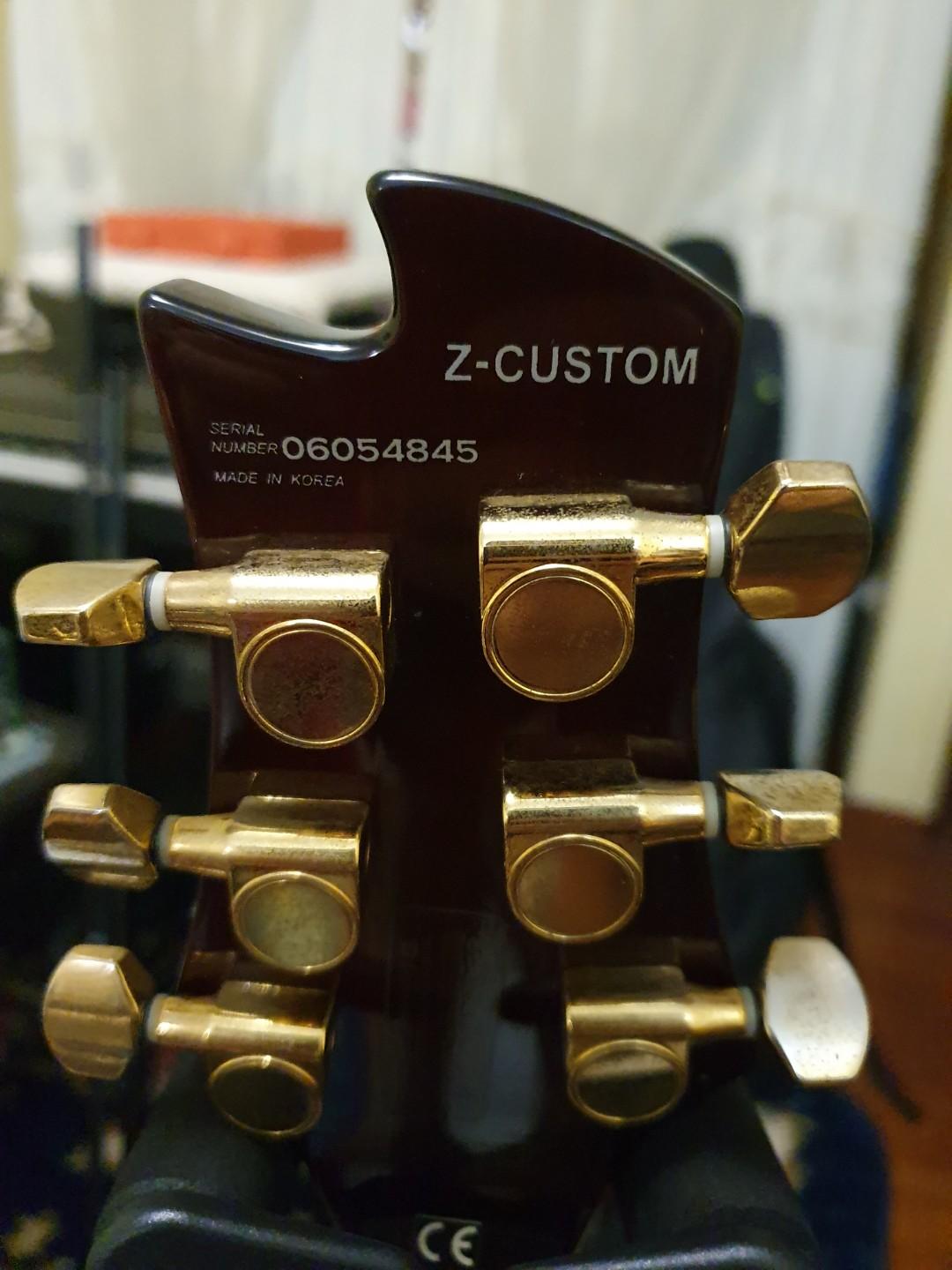 Cort Z-Custom Les Paul style guitar, Hobbies & Toys, Music & Media ...