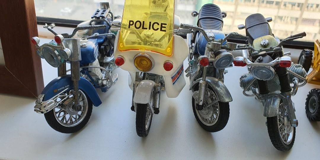 Motorbikes by Polistil (Harley Davidson, Norton, BMW, Police Commando ...