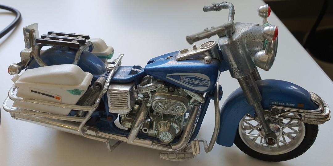 Motorbikes by Polistil (Harley Davidson, Norton, BMW, Police Commando ...