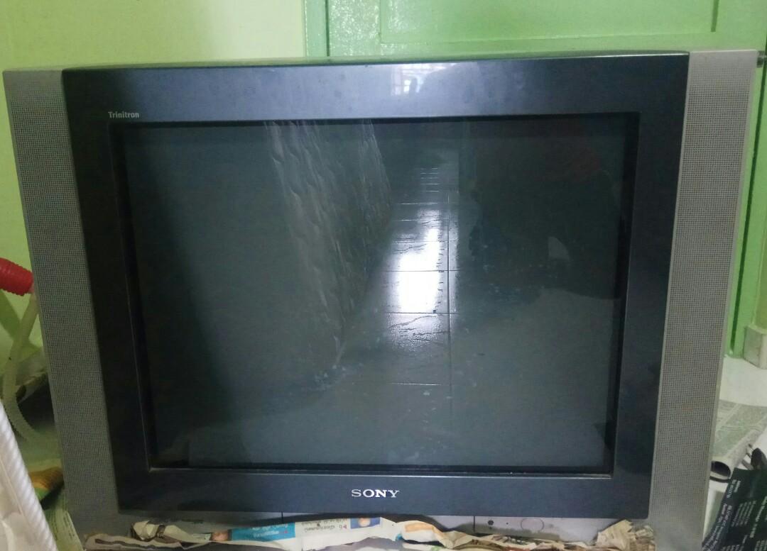 Sony CRT TV, Electronics, Computers, Others on Carousell