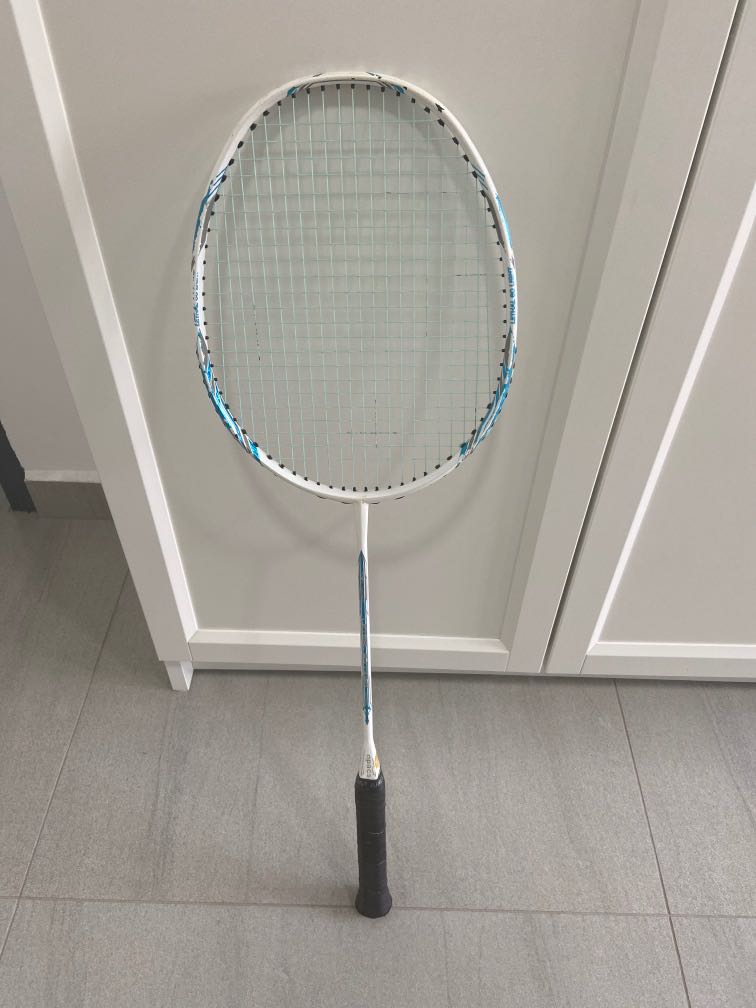APAC light weight badminton racket (8U ), Sports Equipment, Sports ...