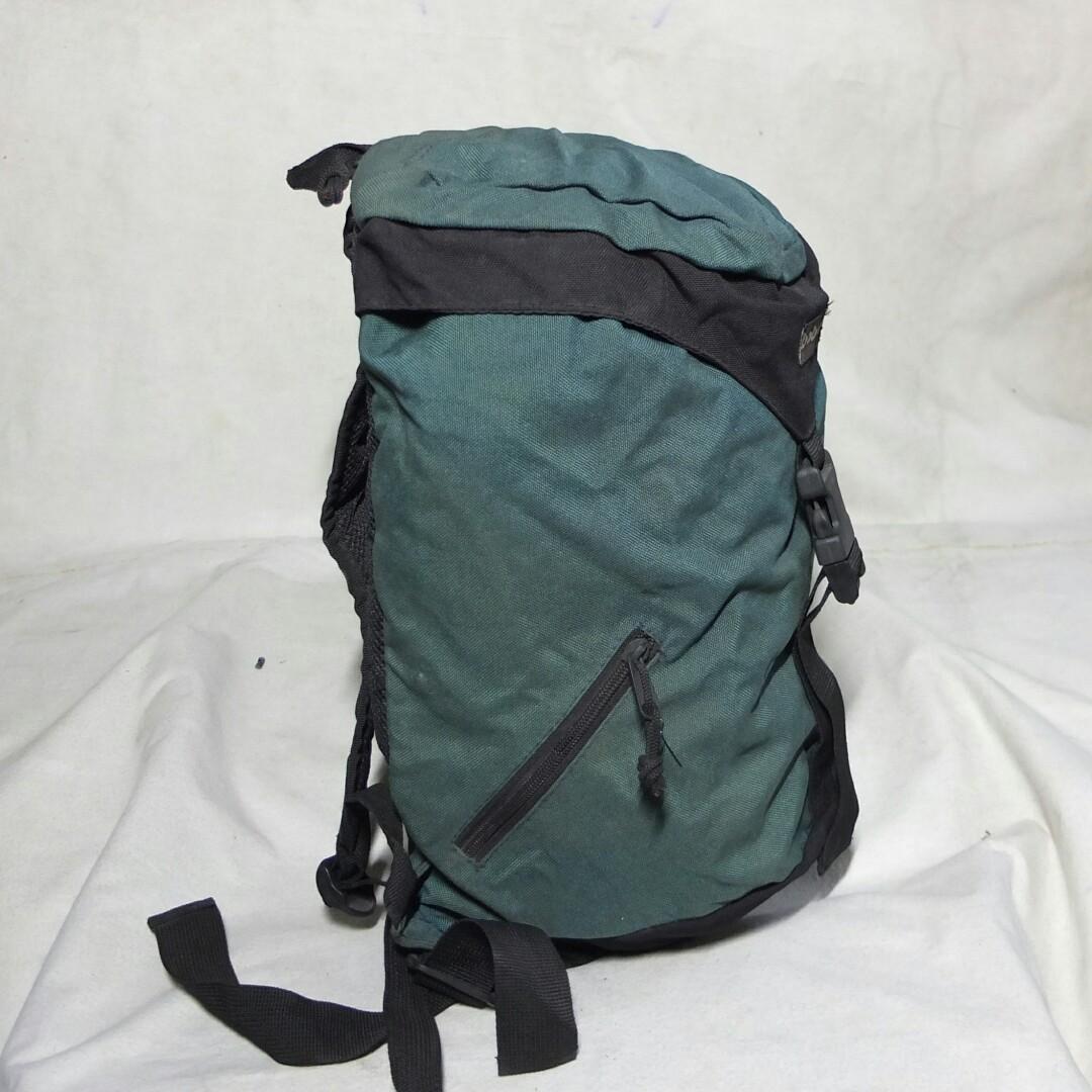 Bobcat backpack, Men's Fashion, Bags, Backpacks on Carousell
