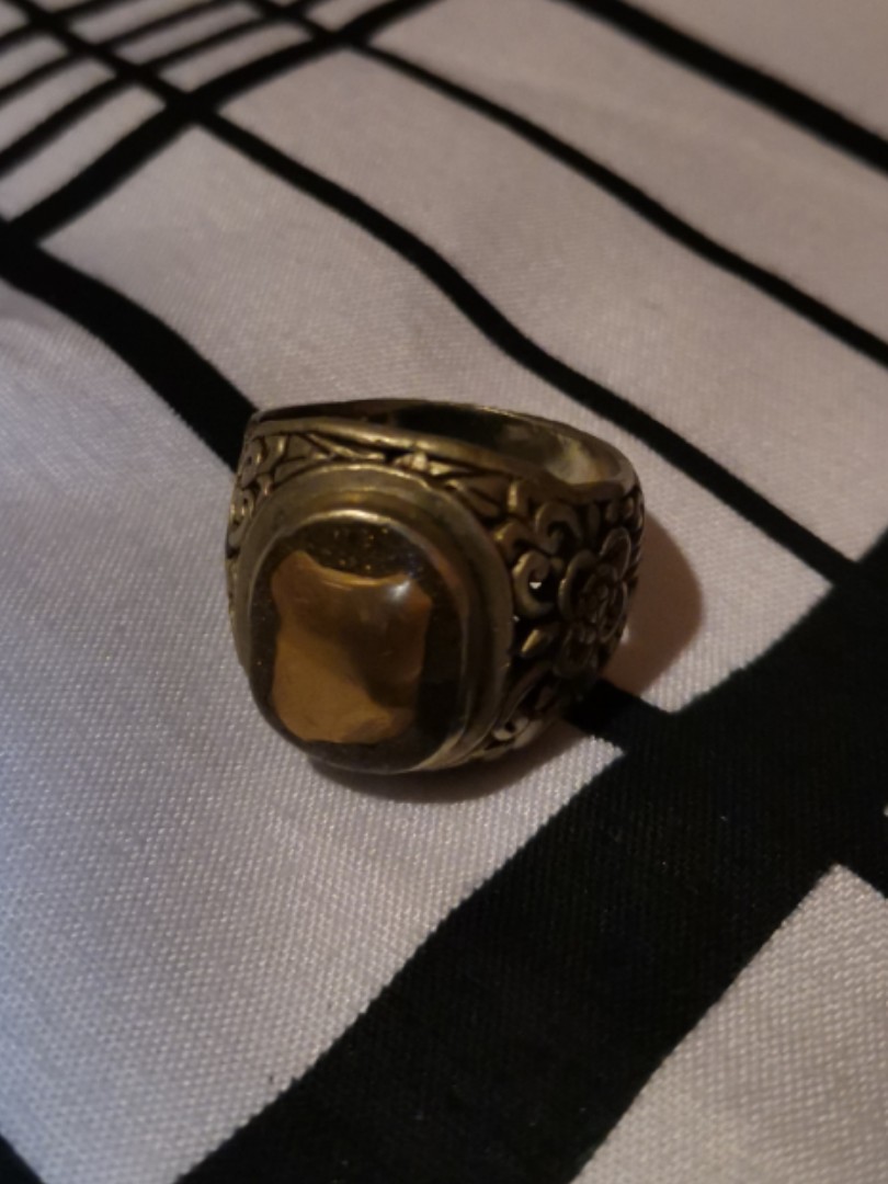 Cincin besi kuning, Hobbies & Toys, Memorabilia & Collectibles ...