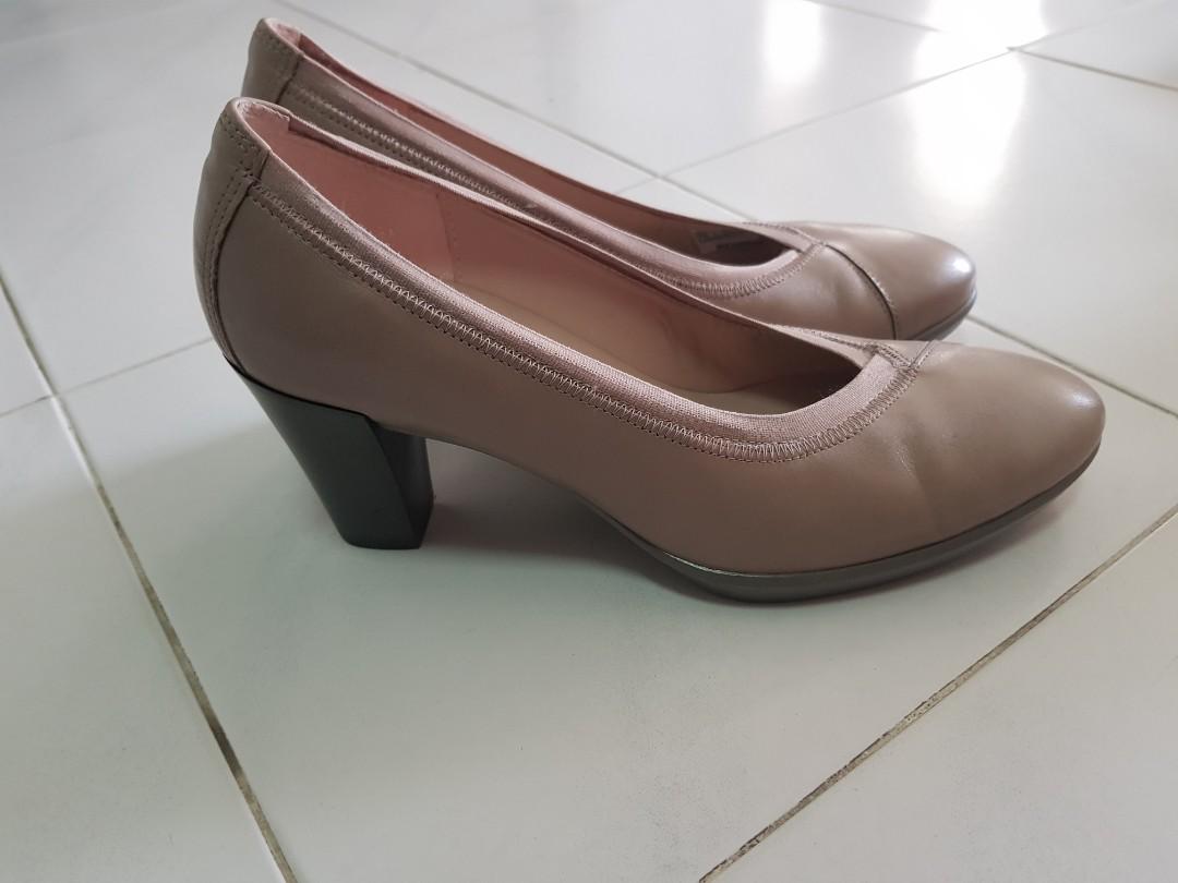 ECCO heels shape 55 plateau stack moon rock EU 38, Women's Fashion, Footwear, Heels on Carousell