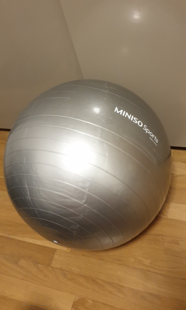 Miniso 65cm Gym Ball + Air pump, Sports Equipment, Exercise & Fitness ...