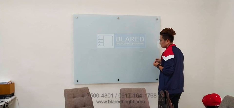 Glass board custom color | office furniture | partition cubicle ...