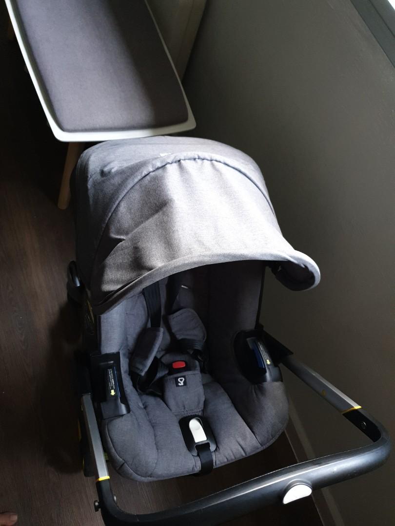 Doona pram, Babies & Kids, Going Out, Strollers on Carousell