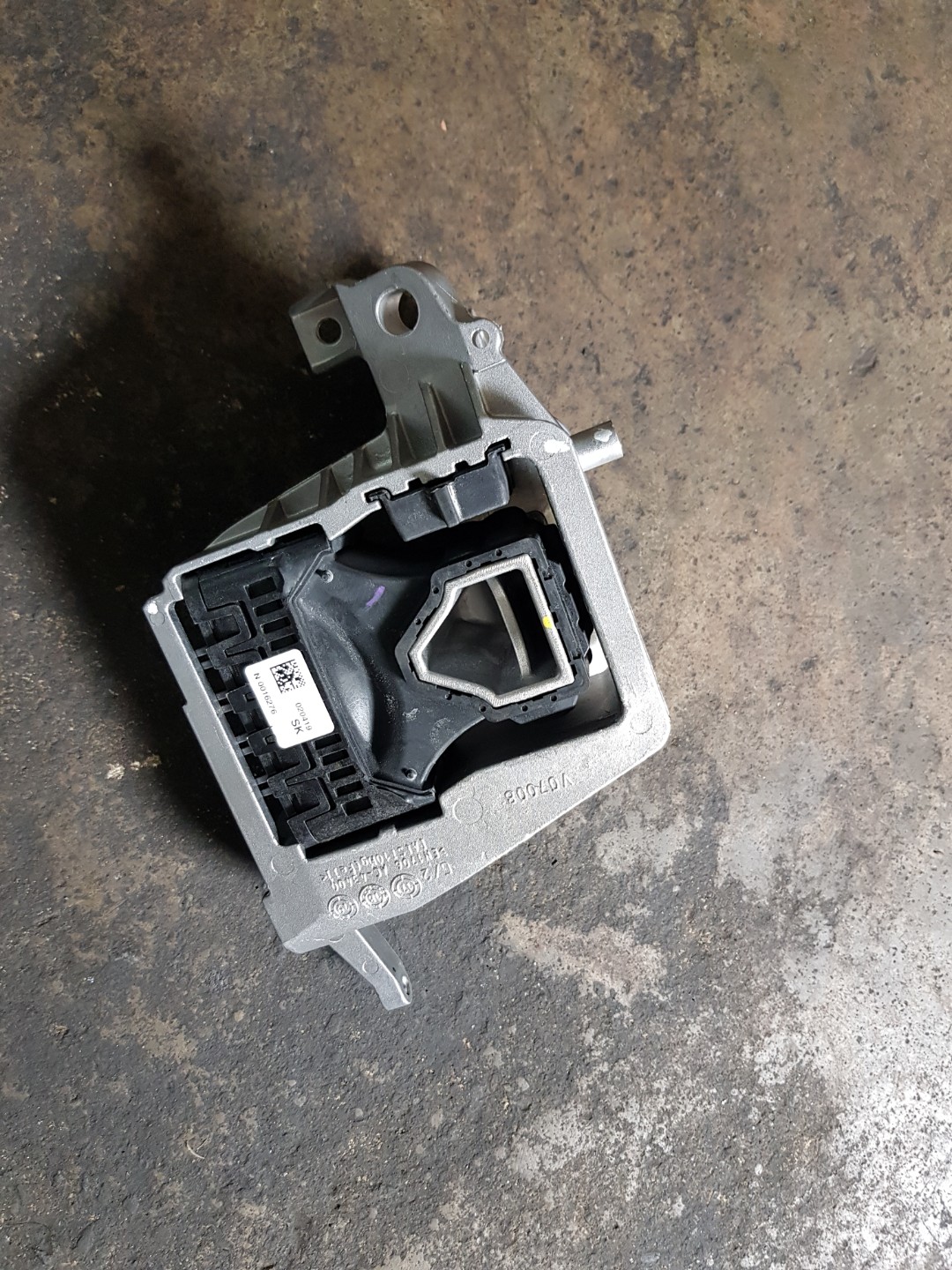 Mini Cooper Engine Support Bnew Original, Car Parts & Accessories ...