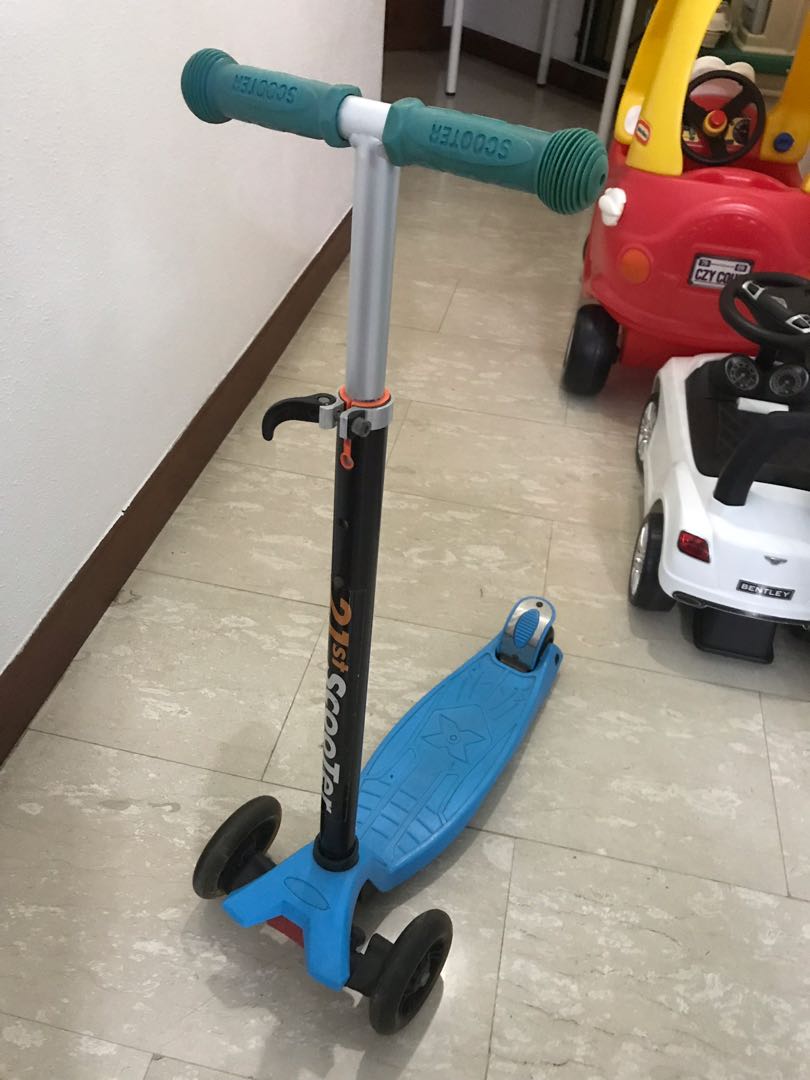 Scooter, Babies & Kids, Infant Playtime on Carousell