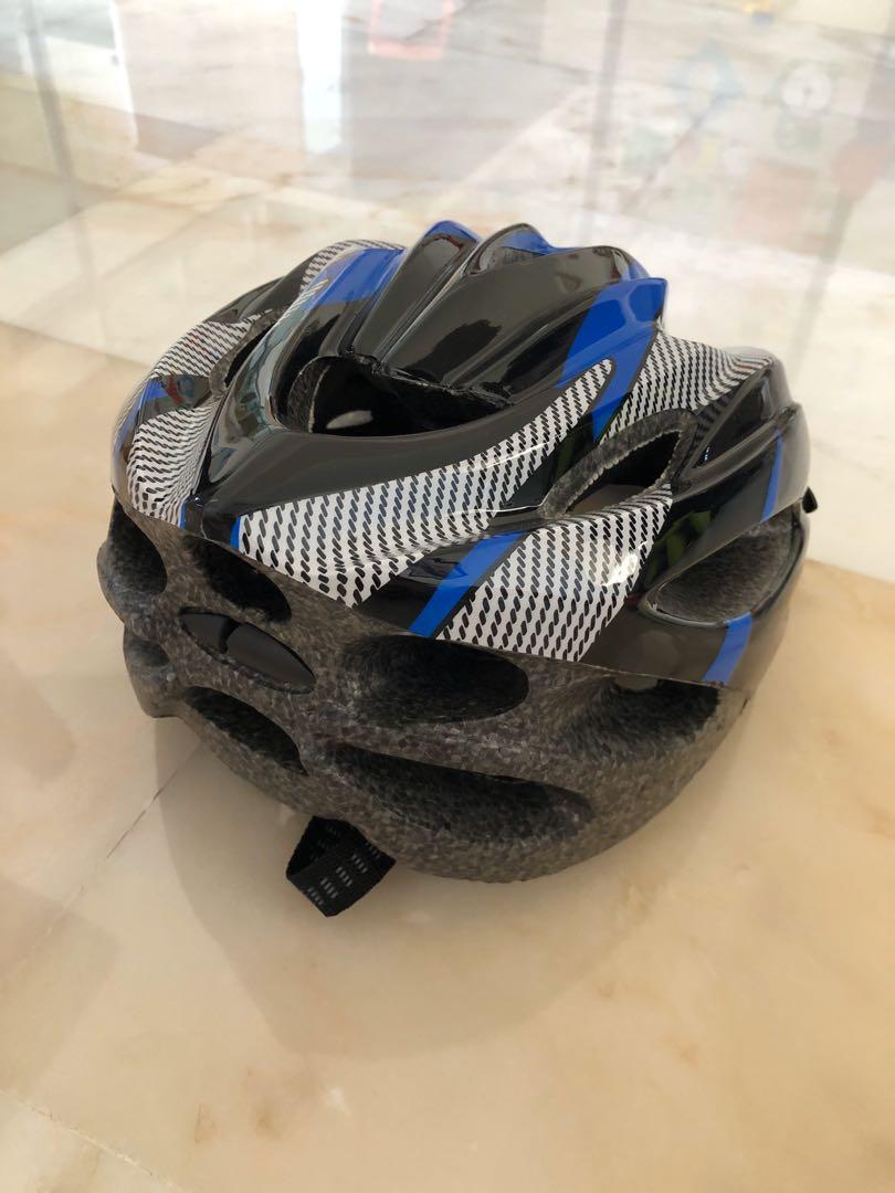 Styrofoam helmet (Adult), Sports Equipment, Bicycles & Parts, Parts ...