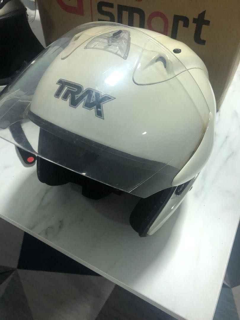 Trax Helmet, Motorcycles, Motorcycle Apparel on Carousell