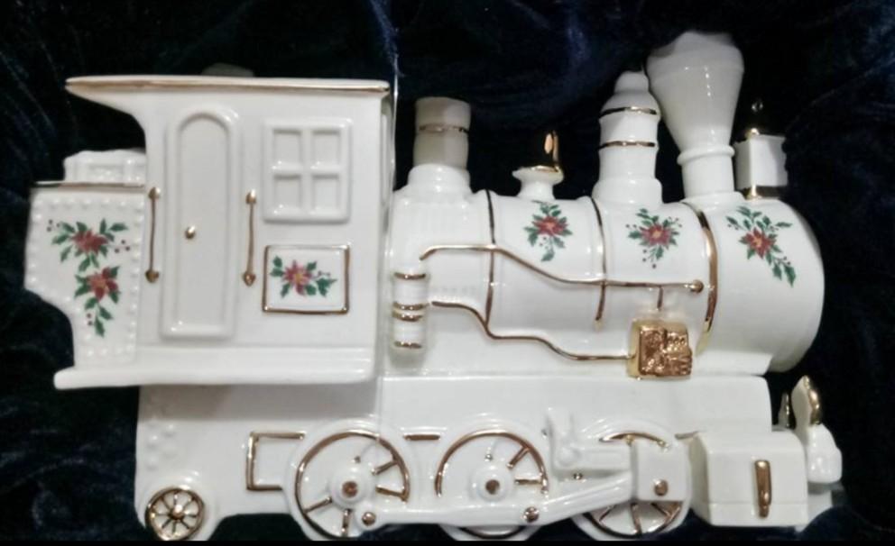 Train Ceramic Figurine, Furniture & Home Living, Home Decor, Vases ...