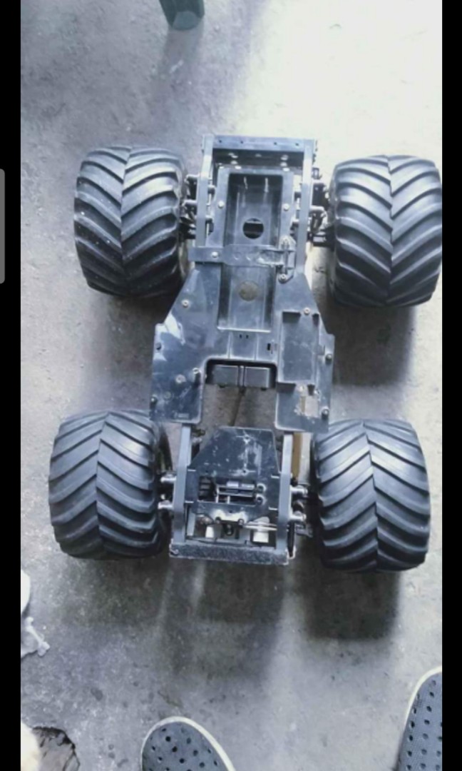 Classic tamiya juggernaut 1 rolling chassis, Hobbies & Toys, Toys ...
