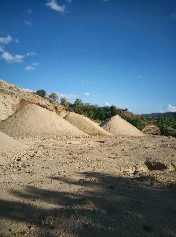 Natural Pozzolan for Cement Manufacturing, Commercial & Industrial ...